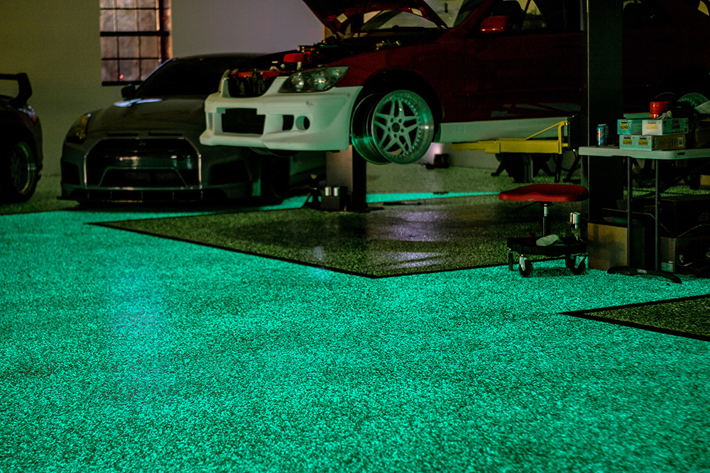 SPARTACOTE Glow in the dark garage floor